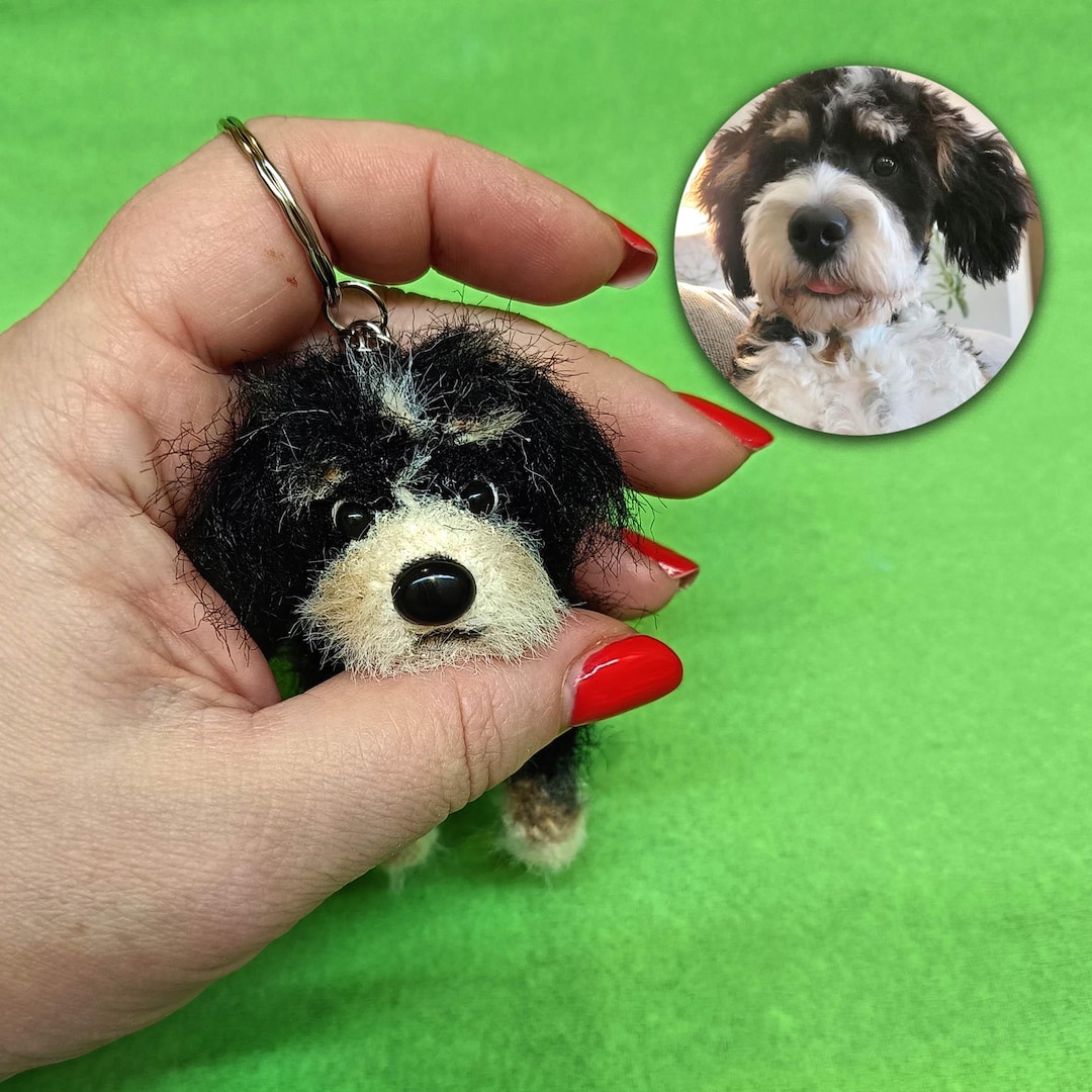 Custom Dog Keychain Knitted Mini Dog Personalized Keychain Hanging on ...