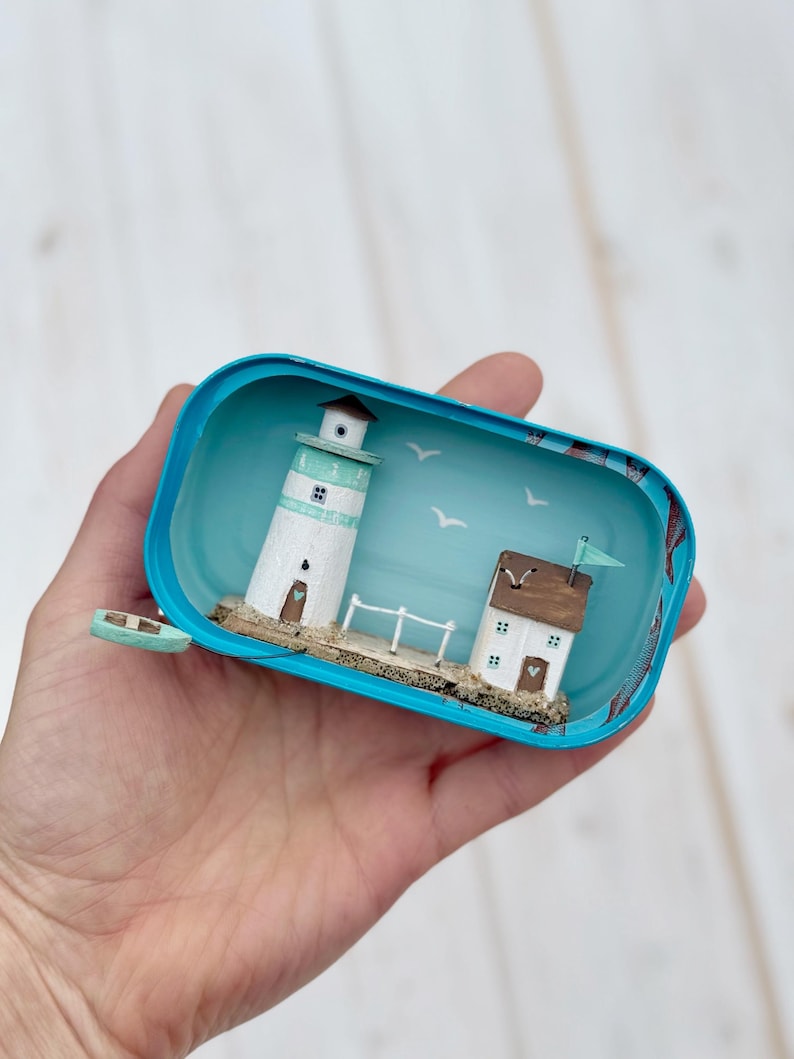 Little Ligthouse in Sardine Tin. Driftwood Scene - Etsy