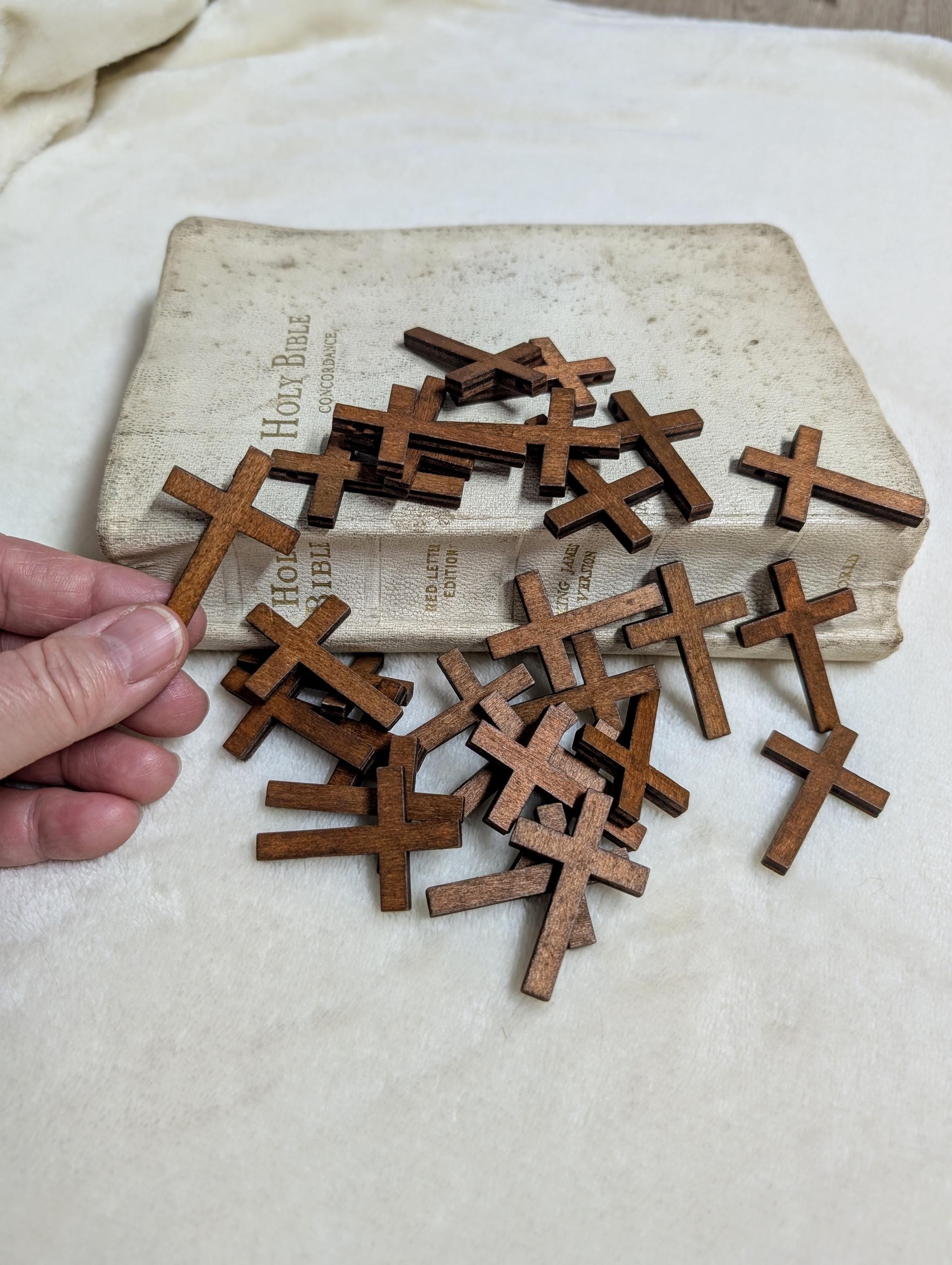 Wooden Cross Pendants: Christian Craft Supplies, DIY Jewelry (25 Pack ...