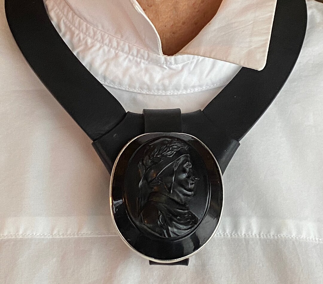Anna Porcu Cameo and Leather Necklace - Etsy