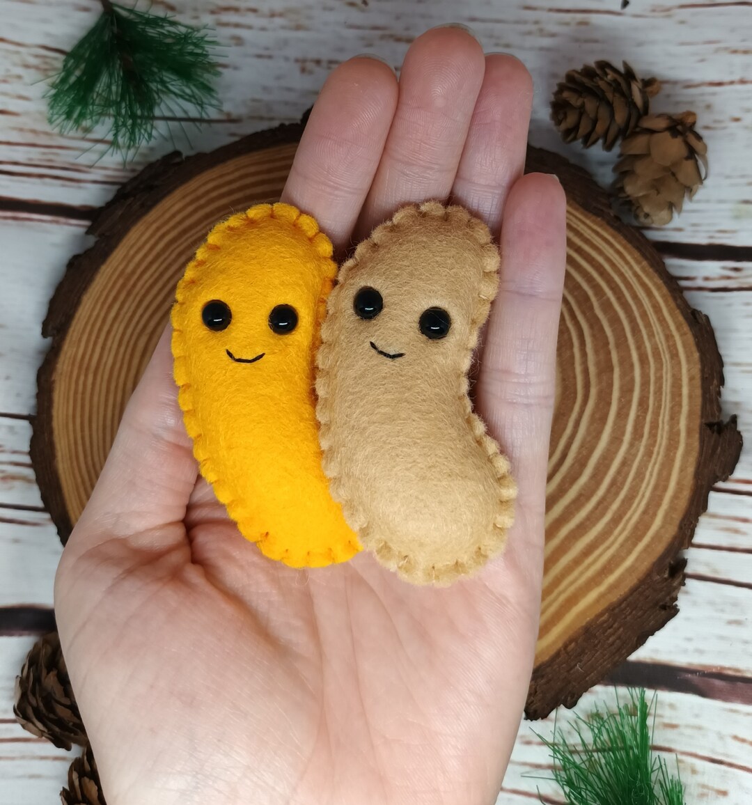 Felt Bean Pocket Hug, Pick Me Up, Pregnancy Announcement, Letterbox ...