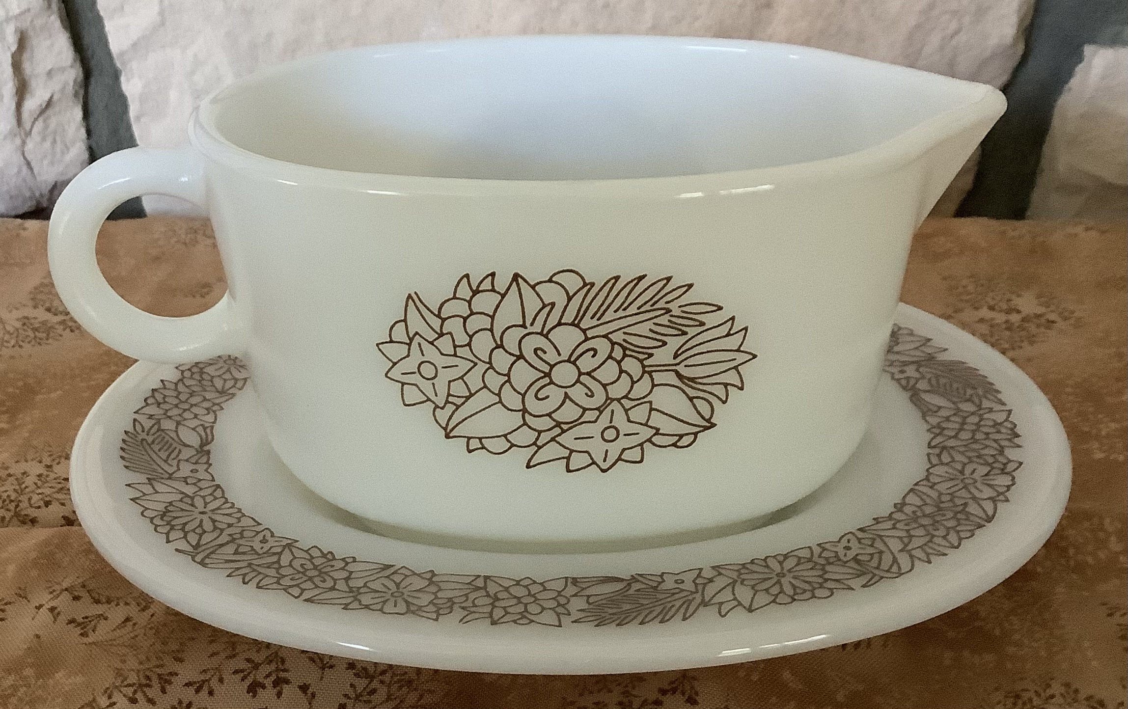 Pyrex Woodland Gravy Boat and Saucer Set Vintage/retro Dinnerware - Etsy
