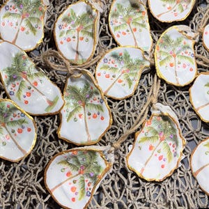 Christmas Palm Tree Oyster Shell Ornament - Etsy