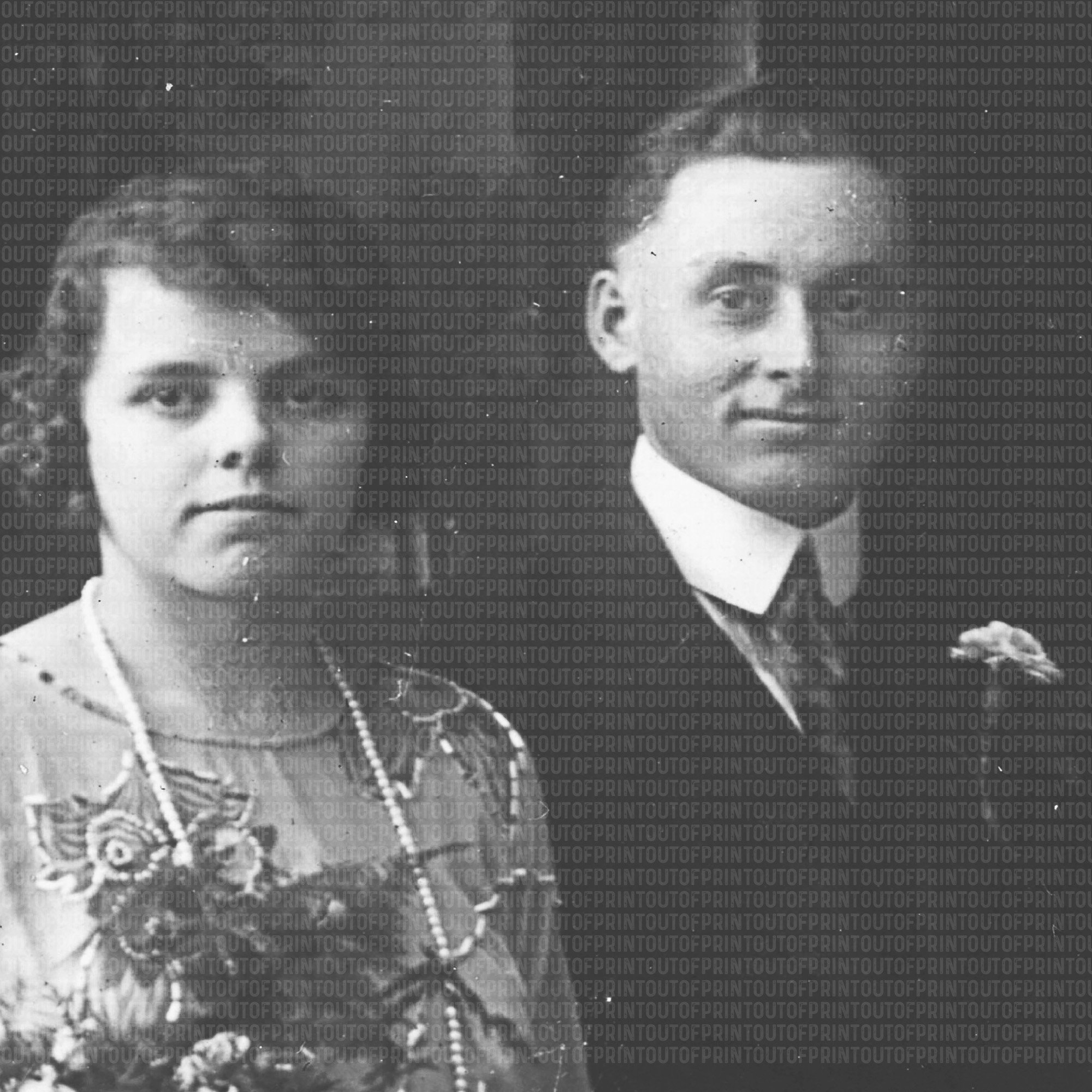Early 1900s Wedding Family Studio Portrait, 1900s Studio Portrait ...