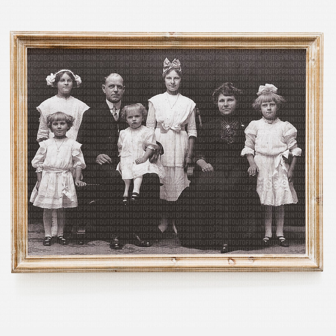 Early 1900s Family Studio Portrait, 1900s Studio Portrait, Printable ...