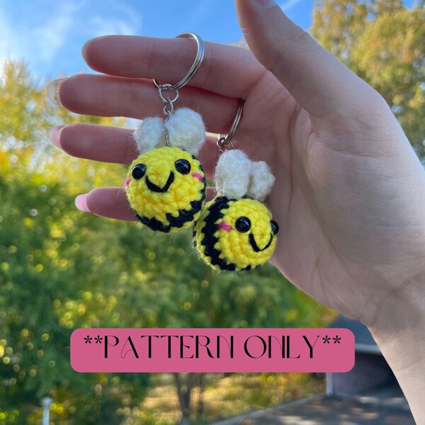 Crochet Bee Keychain - Etsy