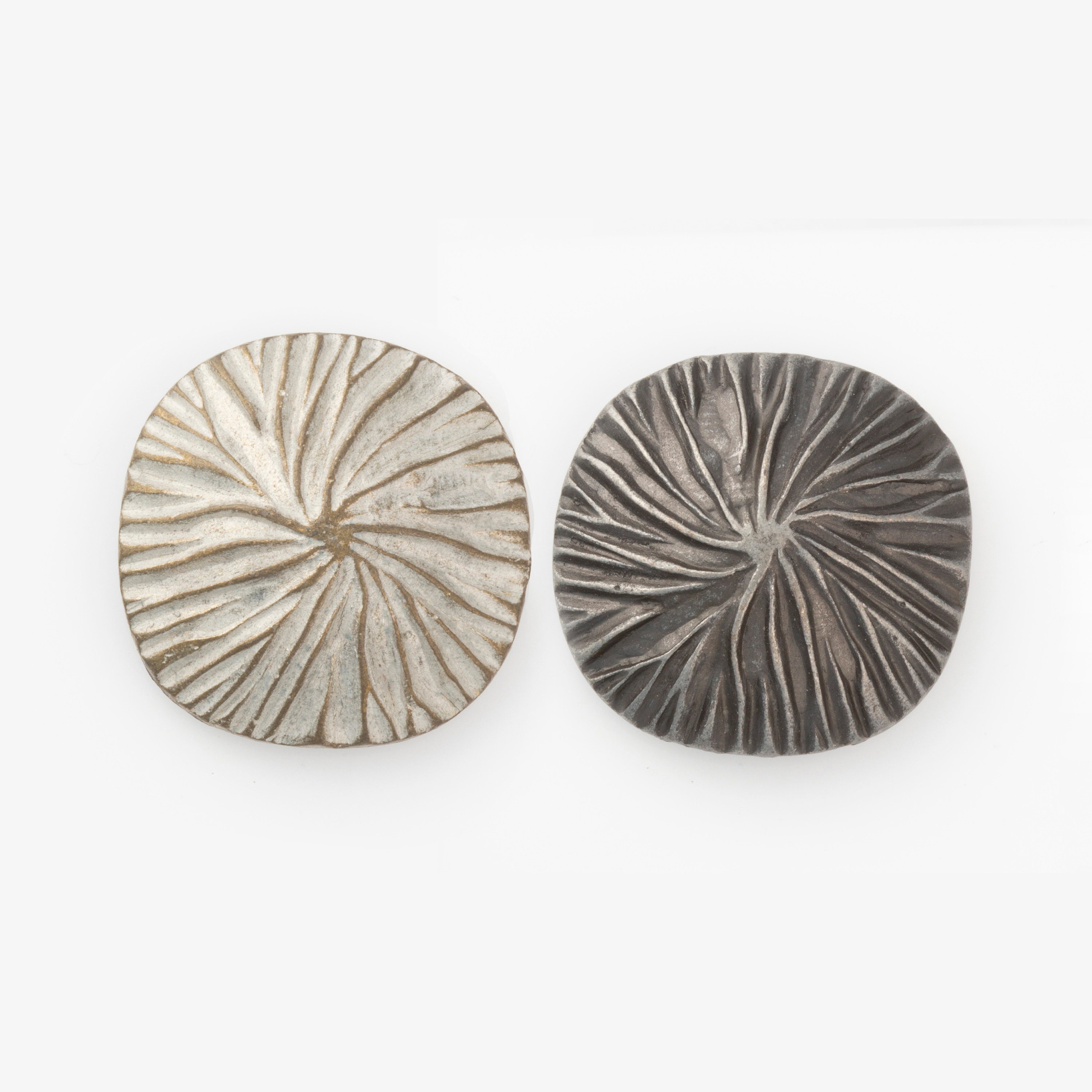 Seashell Metal Buttons (5pcs) - 33mm; Dark Silver/antique Brass Tin - Etsy