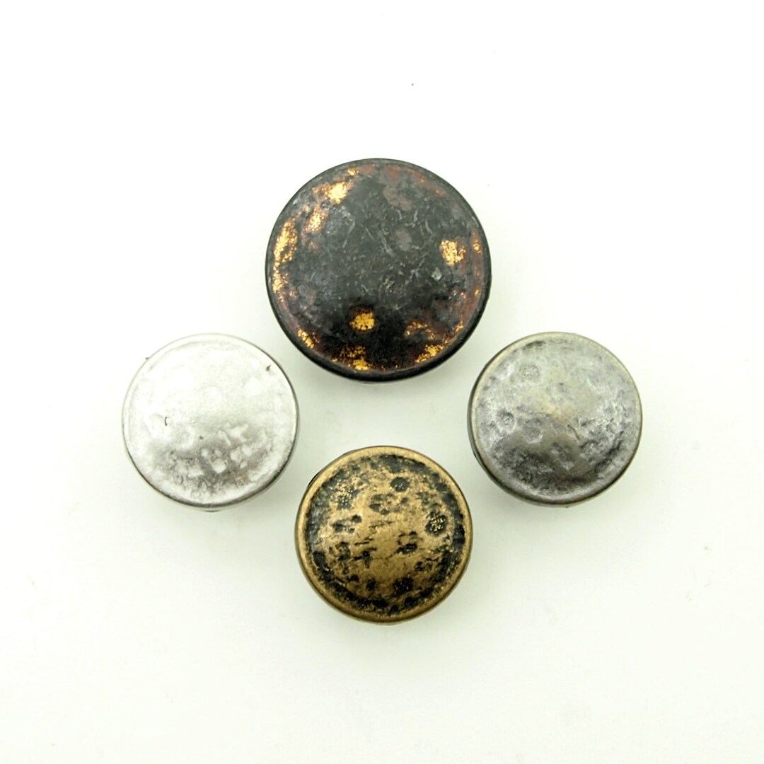 Hammered Jean Buttons (10pcs) - 18/23mm; Dark Graphite/antique Brass ...