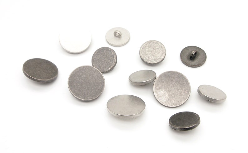 Flat Metal Buttons (10 Pcs) - 18/23mm; Pewter/matte Silver - Etsy