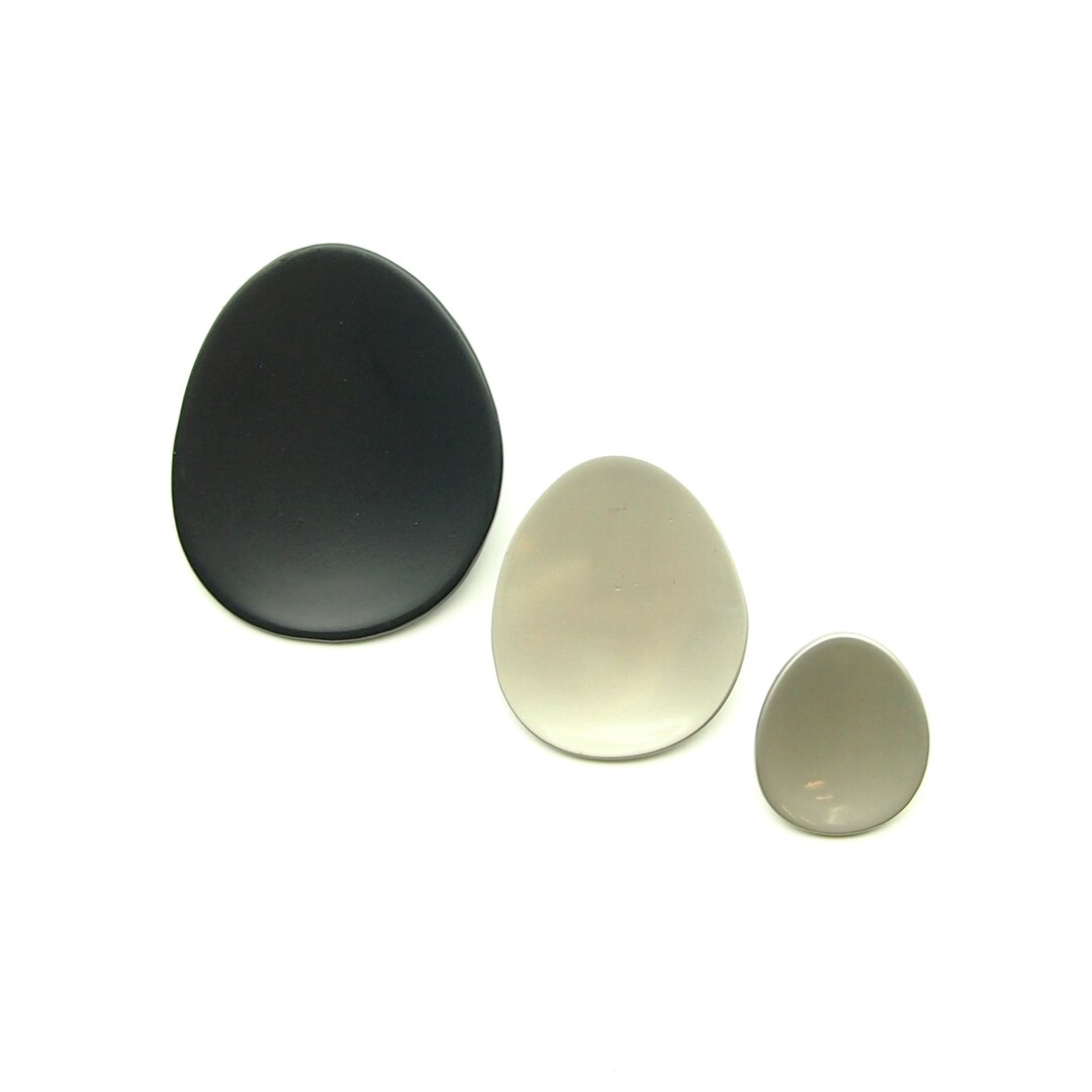 Teardrop Button (3pcs) - 12x20/25x30/35x40mm; Black/off-white - Etsy