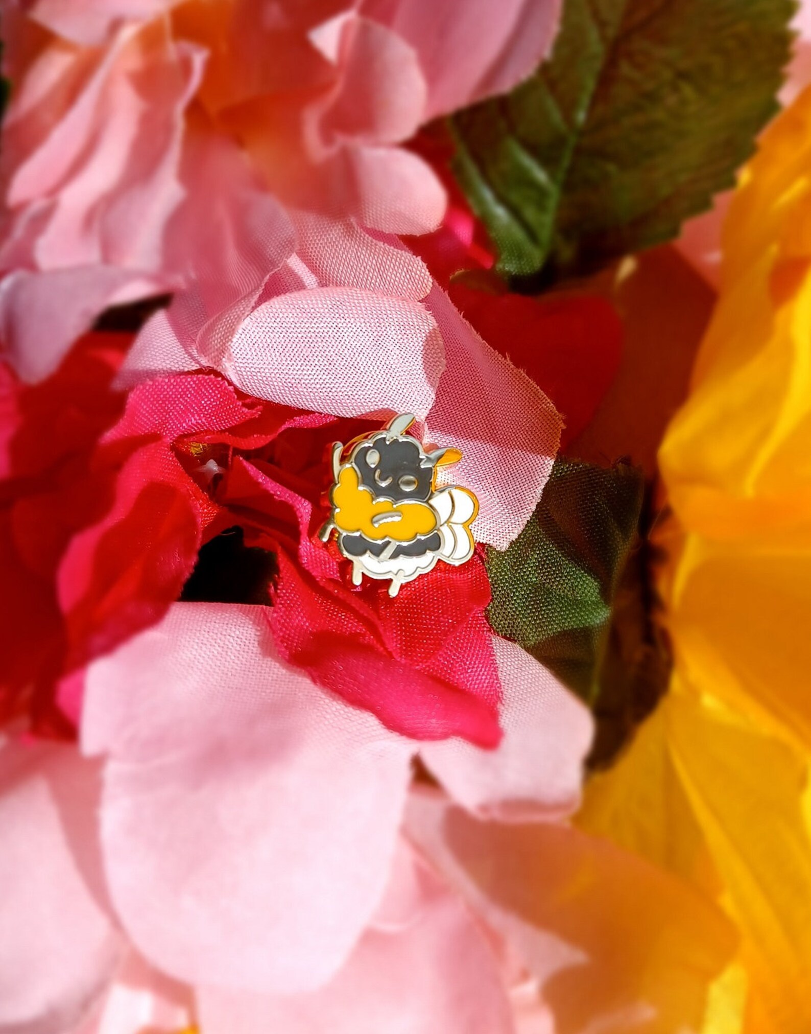 Fuzzy Buzzin' Bumblebees Enamel Pins Mini Pins | Etsy