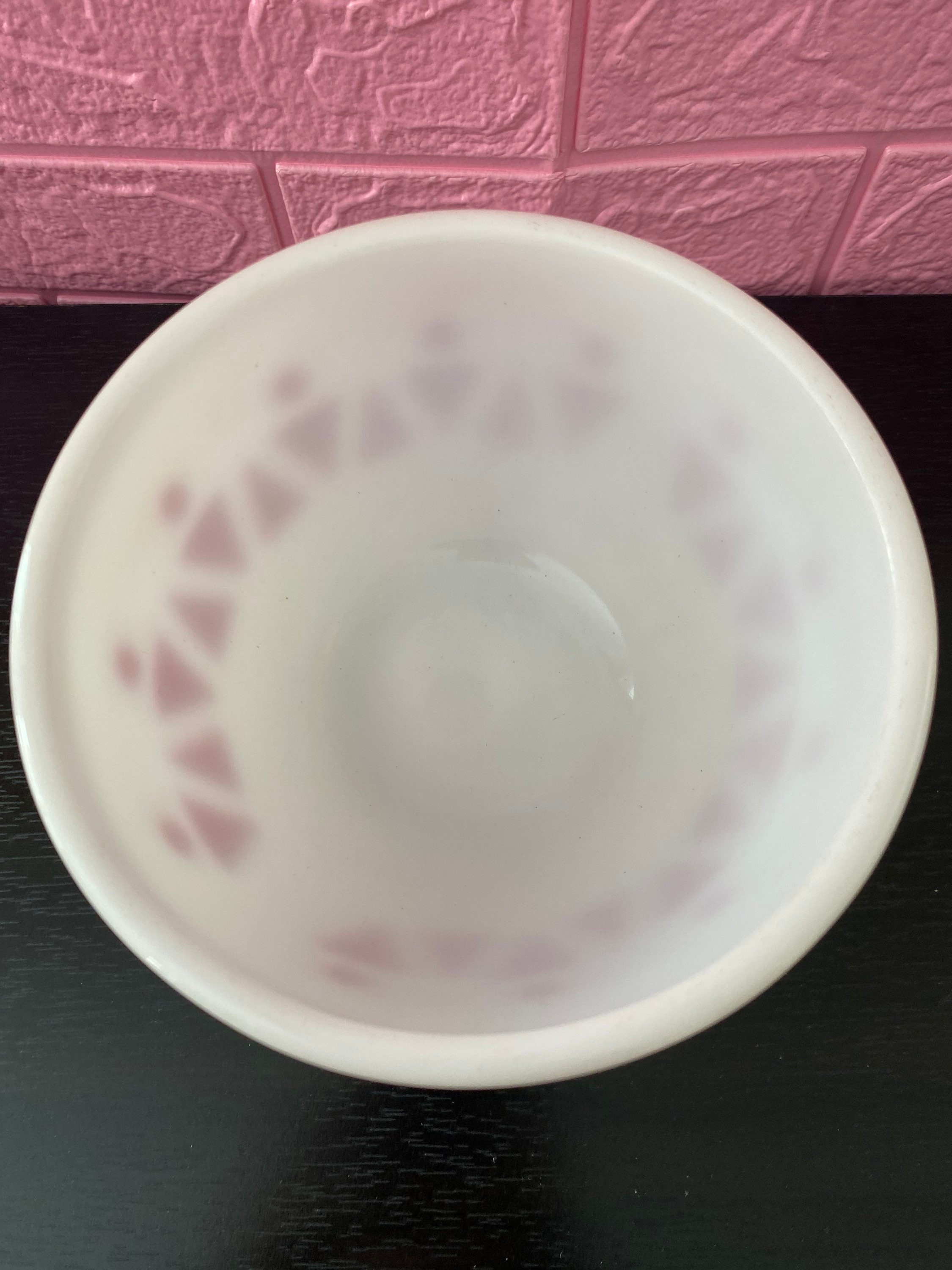 Vintage Pyrex, Vintage Hazel Atlas, Red Dots and Triangles Soup Bowl ...