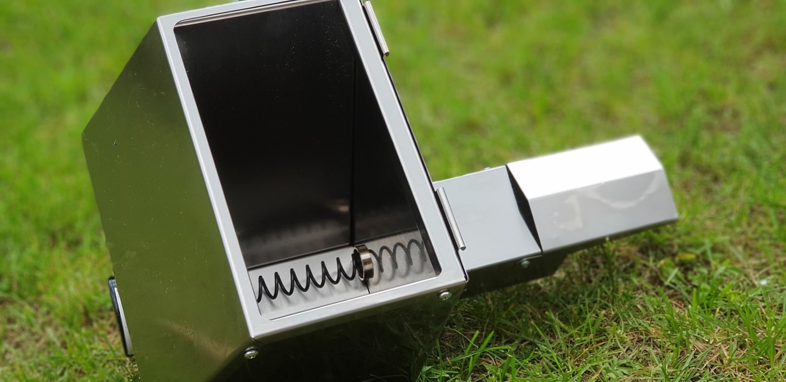 Smoke Generator for Your Own Smokehouse - Electric Smoke Generator for ...