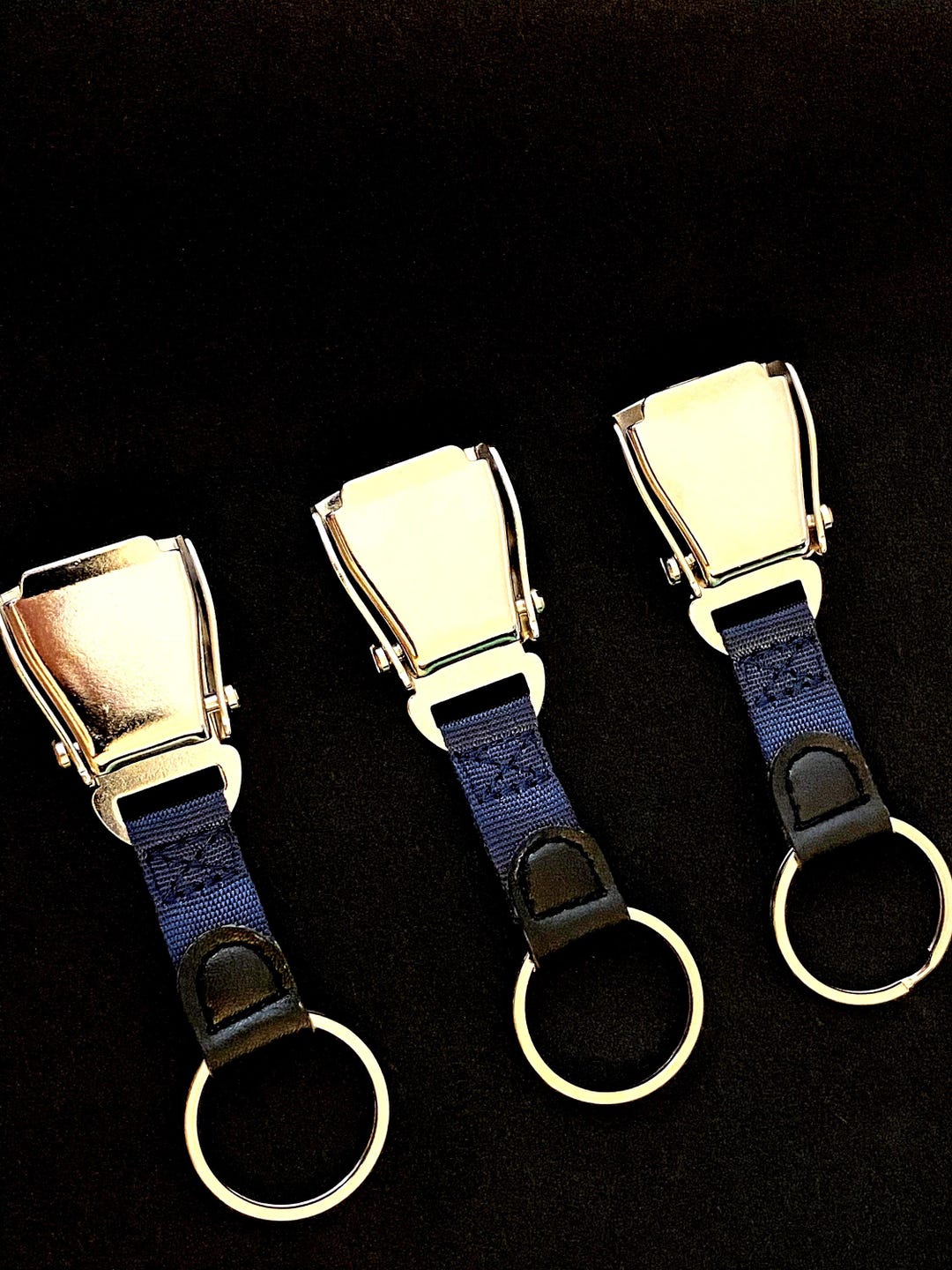 Airplane Seatbelt Mini Buckle Keychain - Etsy