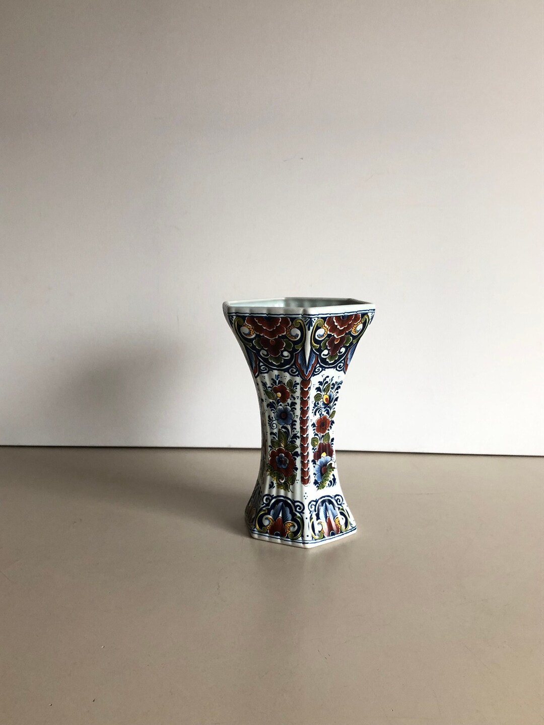 Vase / Flower Vase Ribbed Vase With Floral Motifs Delft Blue Pottery ...