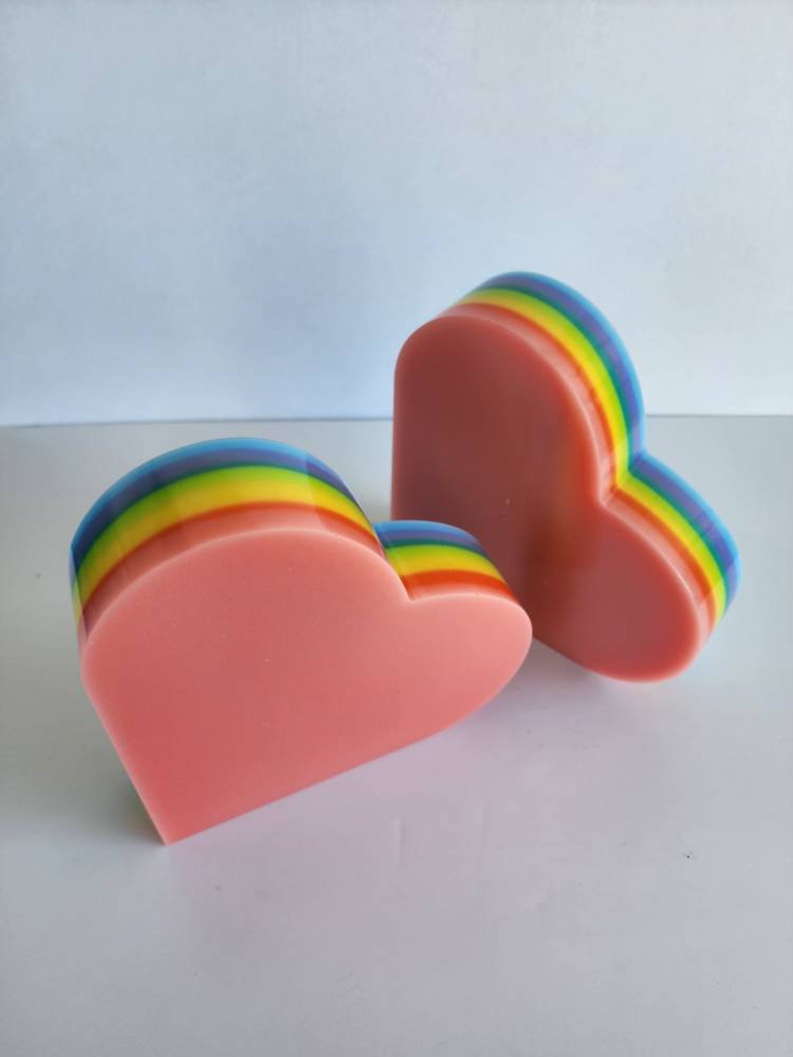 HEART BOOKENDS Resin Bookends Rainbow Bookends Pop Art - Etsy