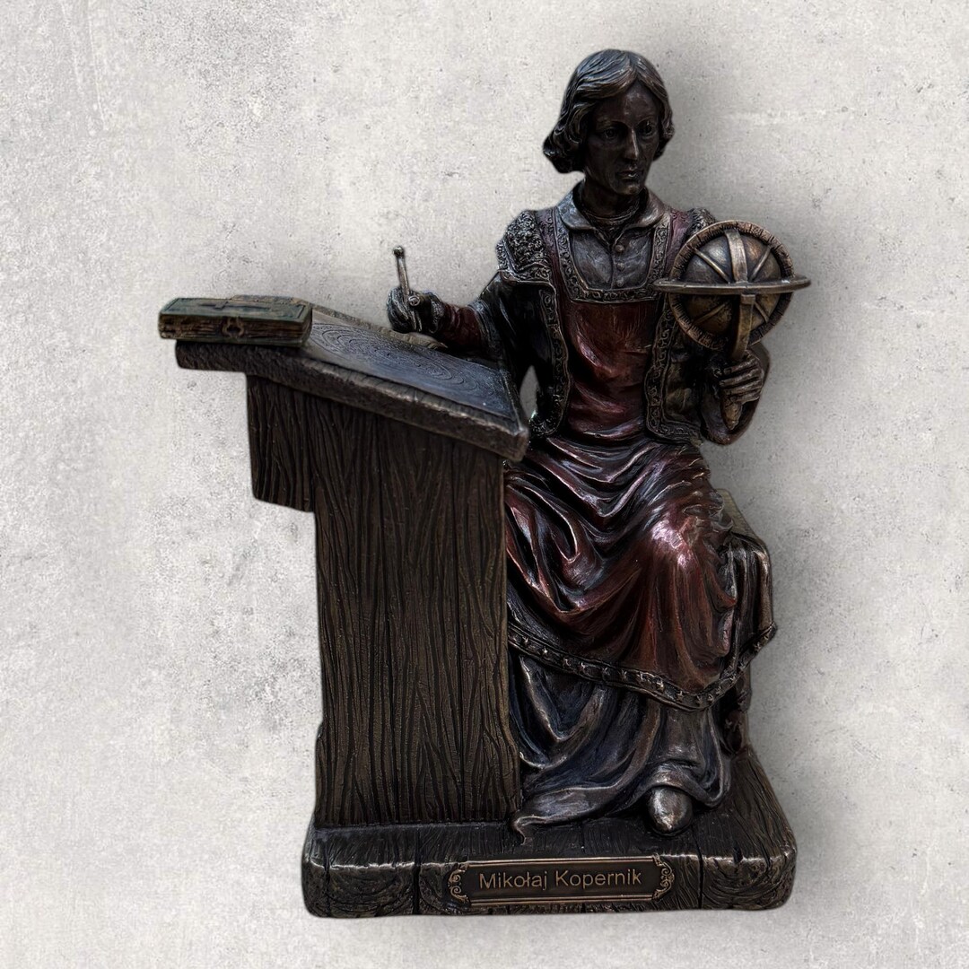 Vintage Nicolaus Copernicus Statue - Astronomy Statue - Etsy