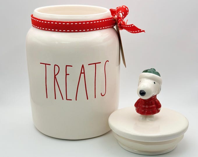 Snoopy Figurine in Puffer Jacket Christmas Treat Jar by Rae Dunn ...