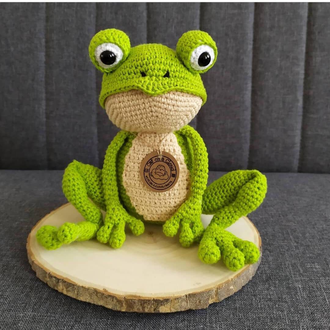 Alberto the Frog - Amigurumi Crochet Frog - Etsy UK