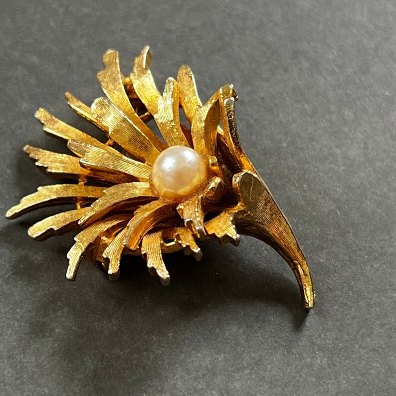 Vintage Coro Brooch - Etsy