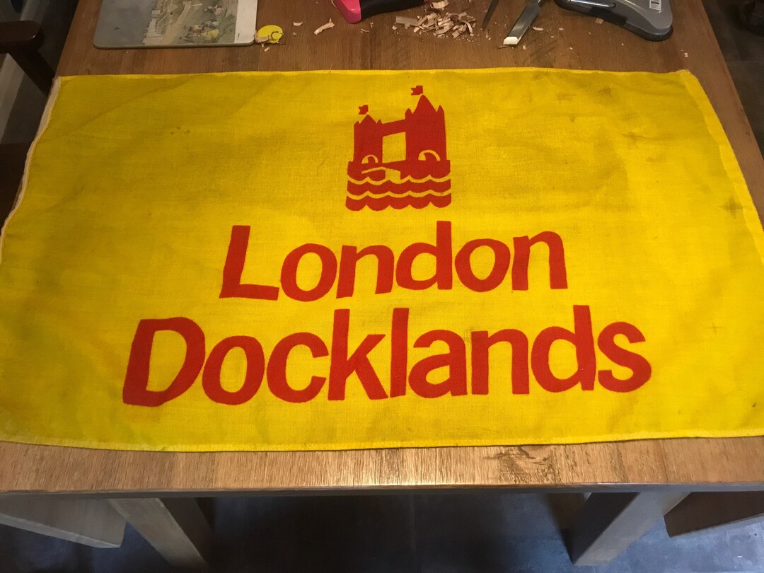 Véritable London Docklands Flag Fabric Yellow 31 » x 16"Historic Flag ...