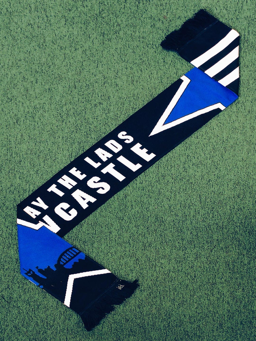 Howay the Lads Big Blue Star (scarf) - Etsy
