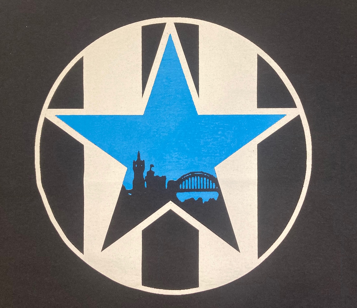 Newcastle United Retro Blue Star T-Shirt | Etsy