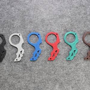 Spinly Fidget Keychain KARAMBIT Edition Key Spinner for Cool Moves ...