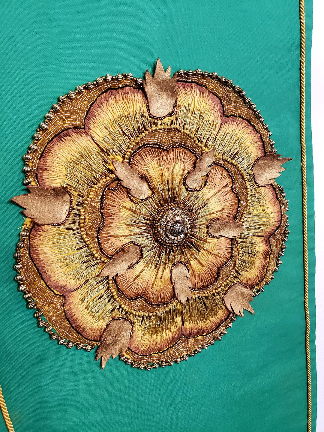 House Tyrell Banner Handmade Embroidered Golden Rose - Etsy