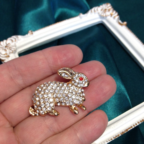 White Rabbit Brooch - Etsy