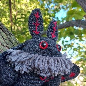 The Huggable Mothman-pattern - Etsy