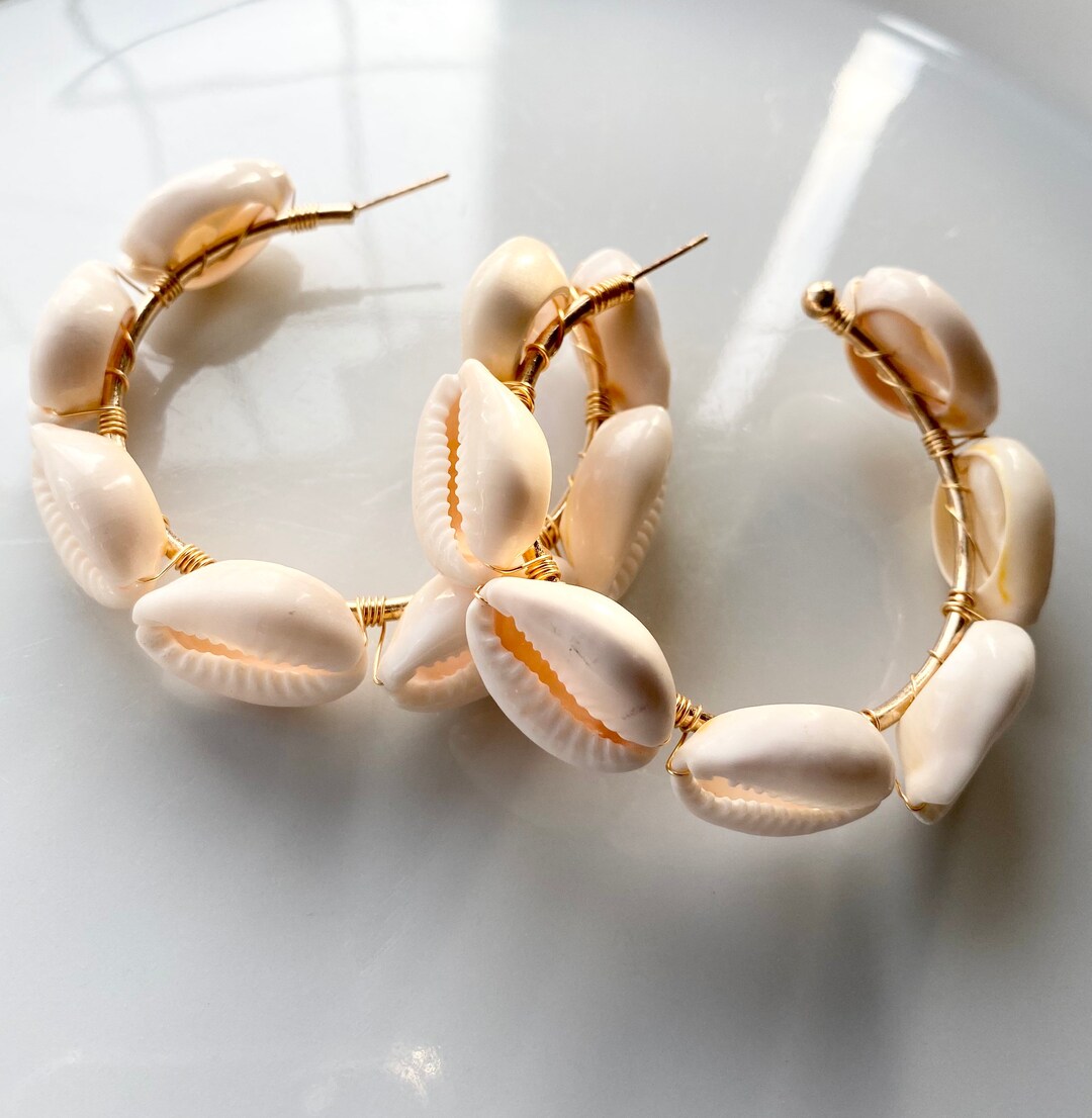Shelly Large Sea Shell Hoop Earrings Large Chunky Shell - Etsy Israel