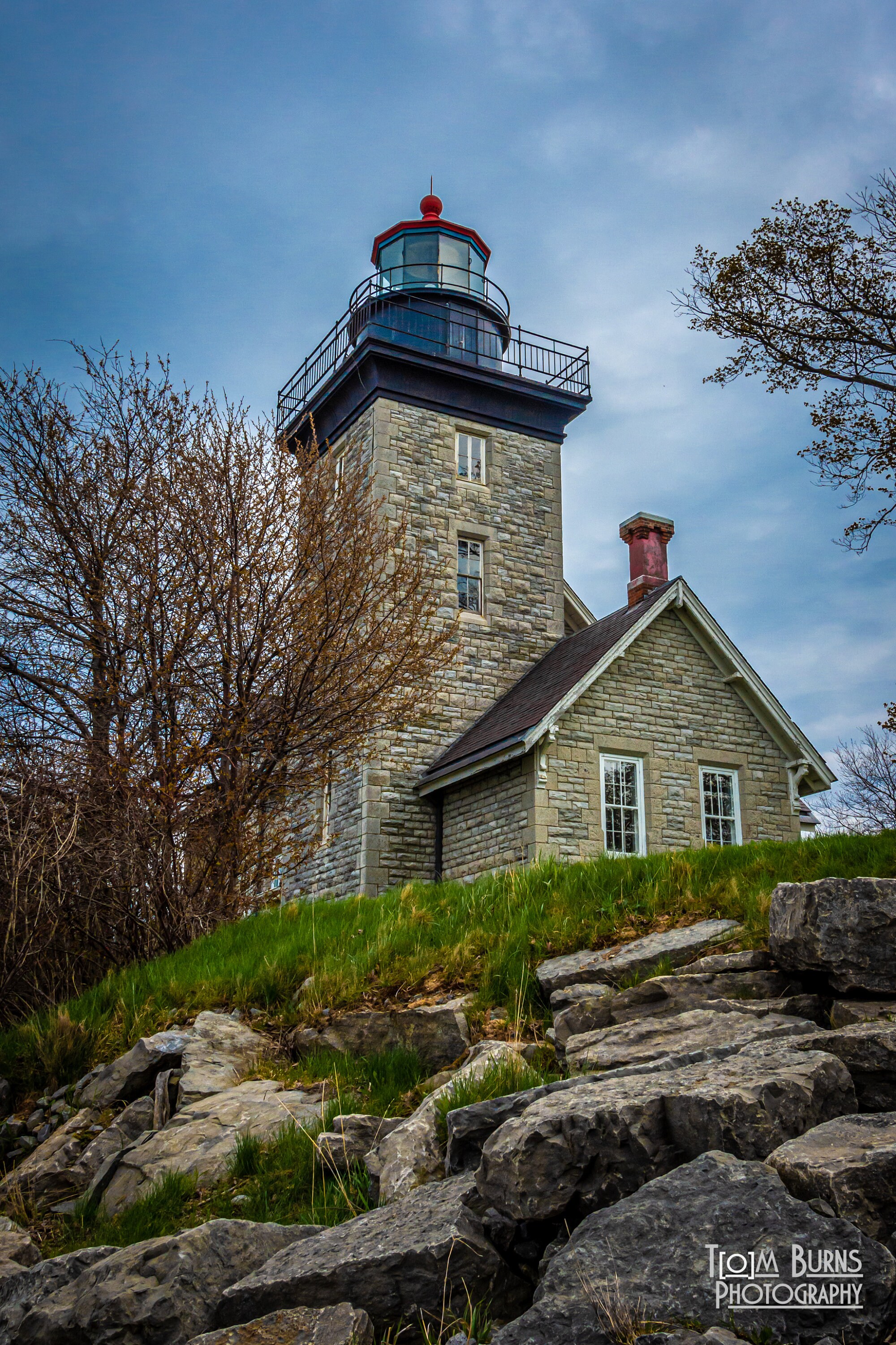 Photo Thirty Mile Point Lighthouse on Lake Ontario | Etsy