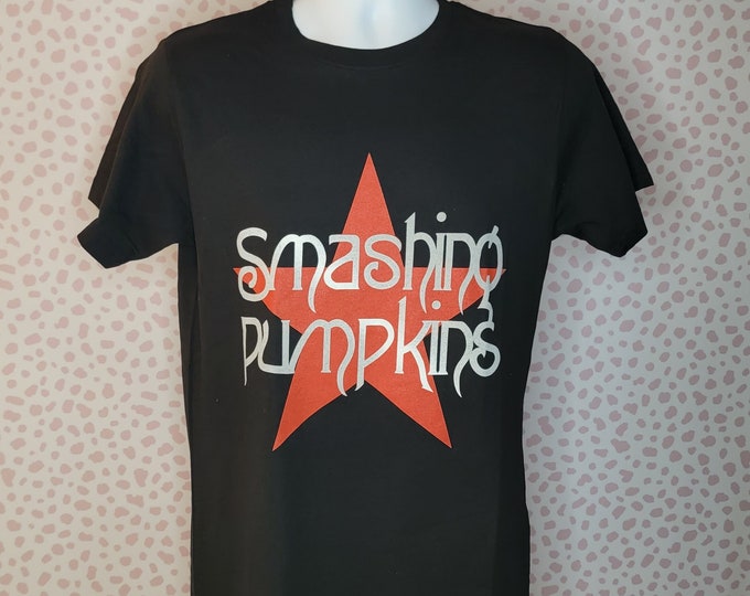 Smashing Pumpkins Logo Star Vintage Style Band Tee, Men's Size, by Rock ...