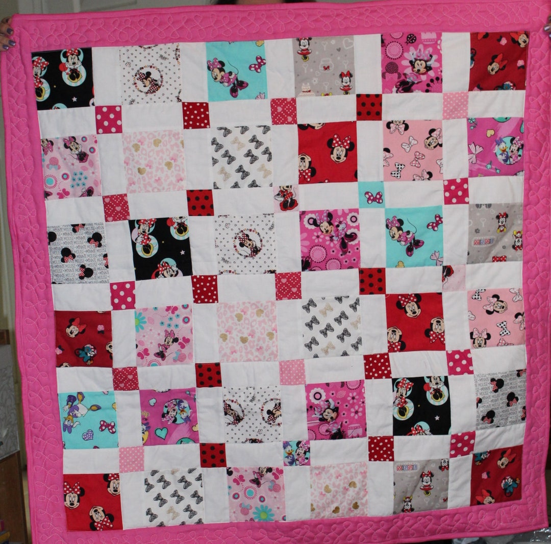 Minnie Mouse Baby Quilt - Etsy