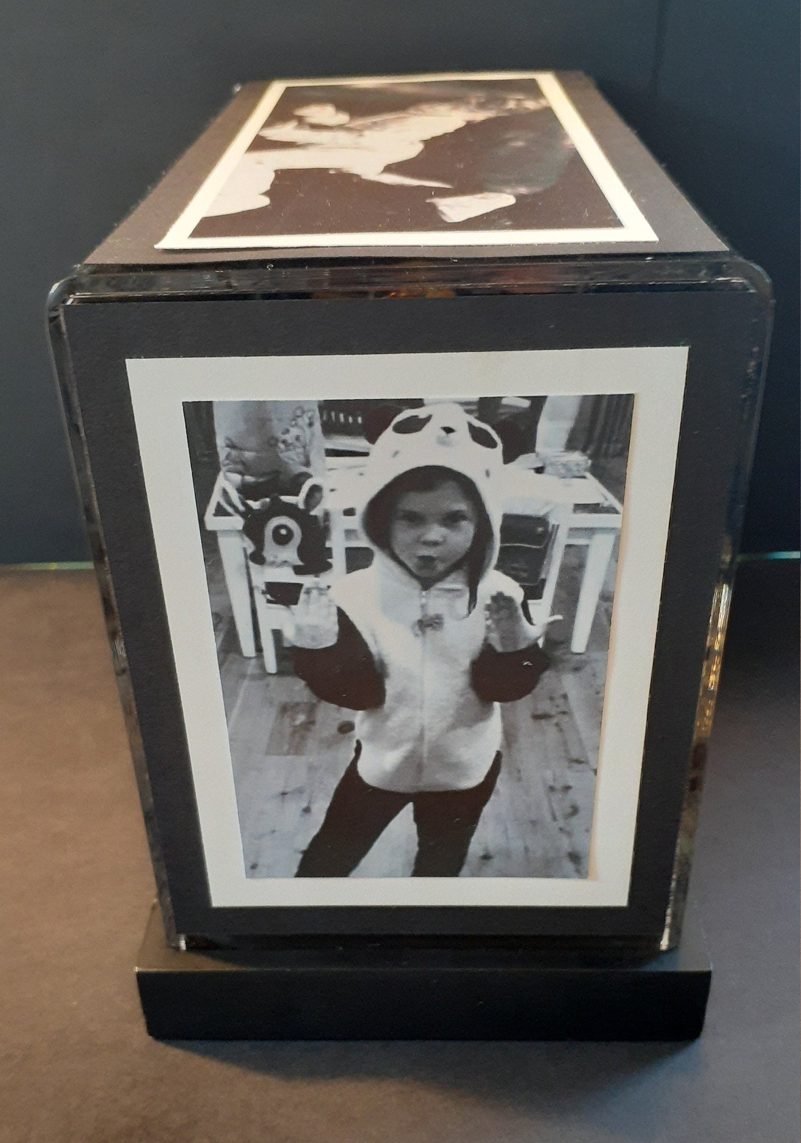 6 Sided Picture Frame With Mini Museum Exhibit Inside - Etsy