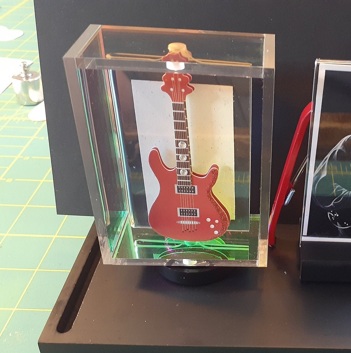 6 Sided Picture Frame With Mini Museum Exhibit Inside - Etsy