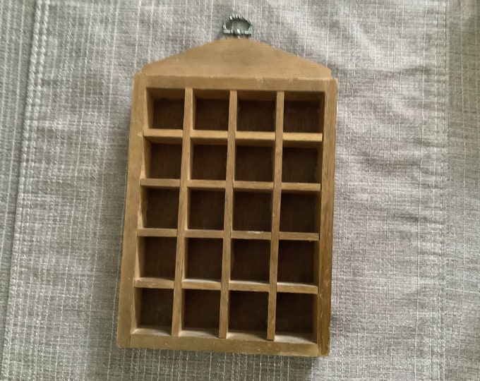 Vintage Wooden Display Case Thimble Case - Etsy