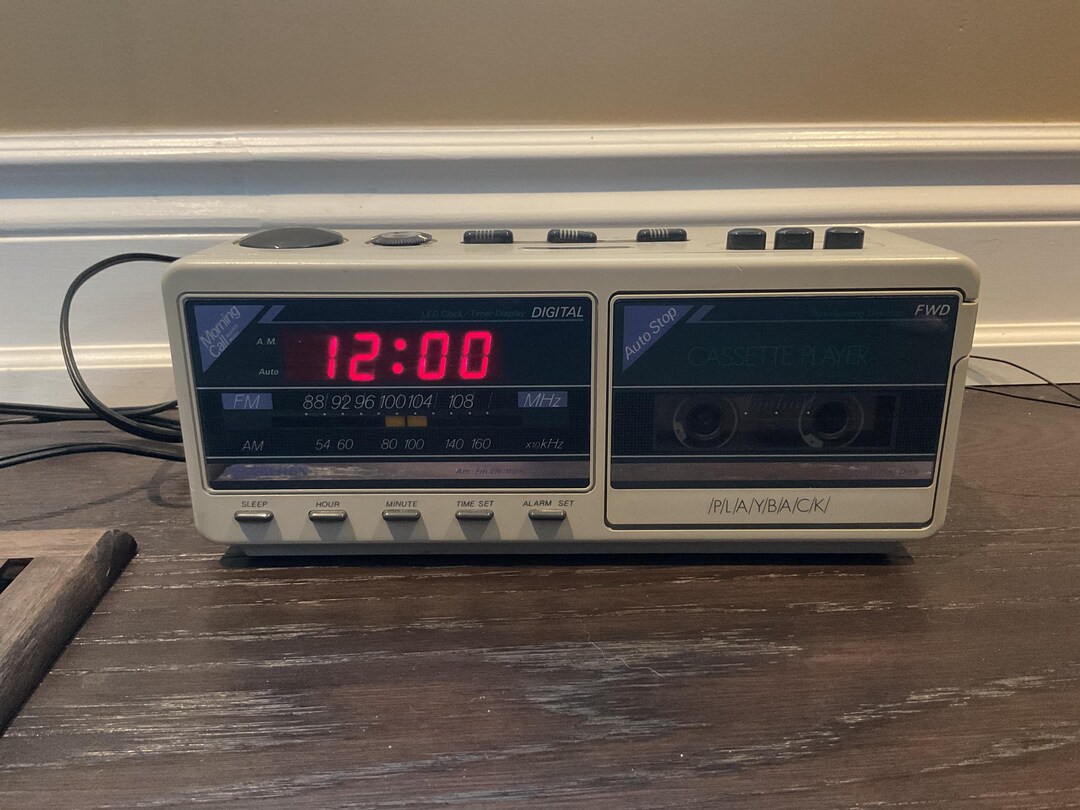 Vintage 1980s Soundesign Cassette Clock Radio - Etsy