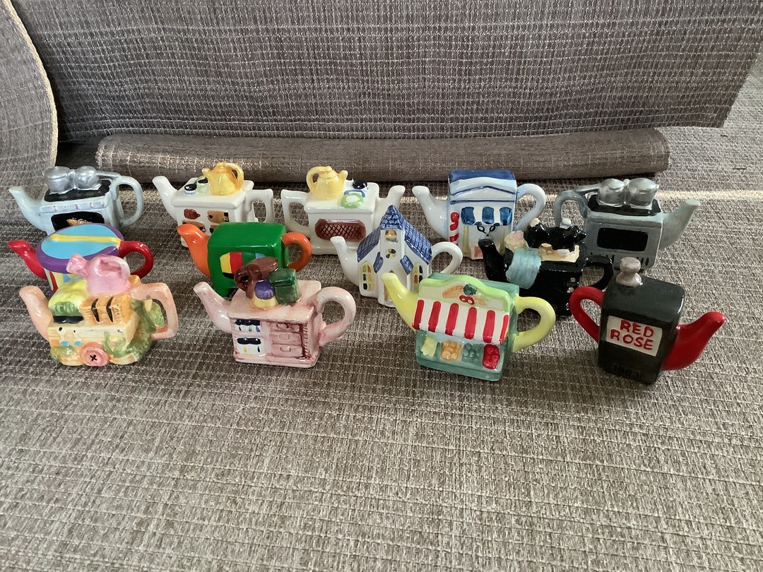 Miniature Red Rose Tea Pot Red Rose Teapots - Etsy Canada