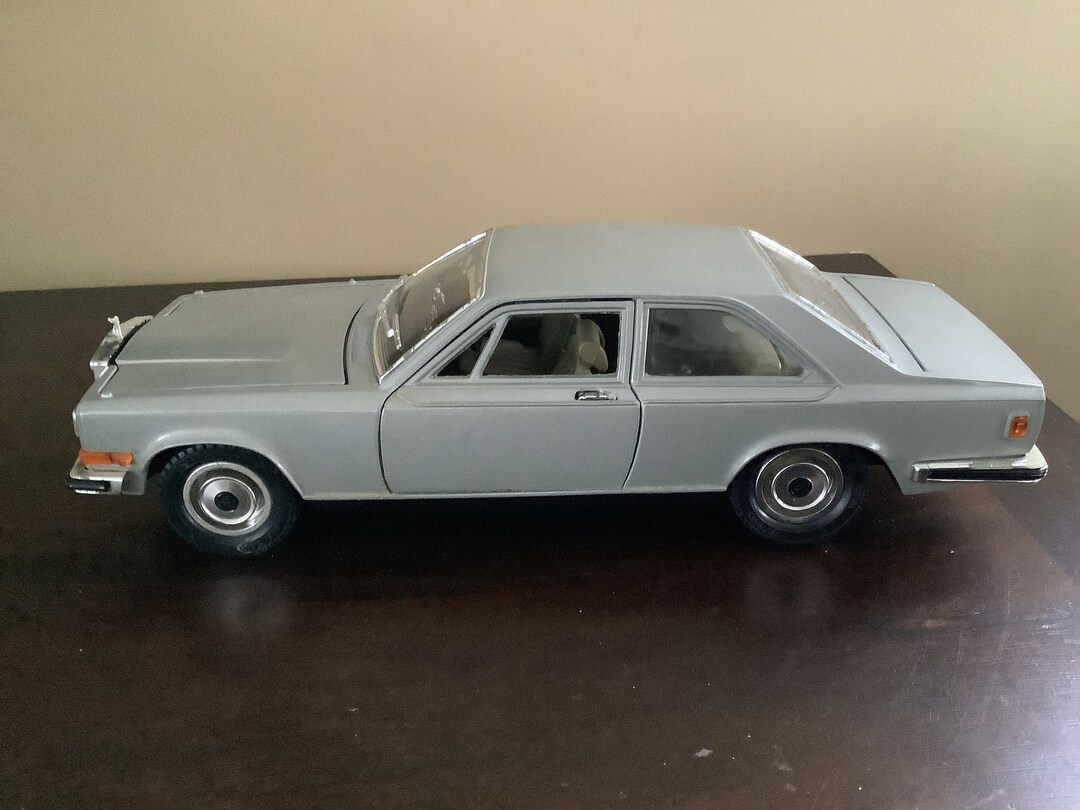 Burago Rolls Royce 3001 Model Car - Etsy