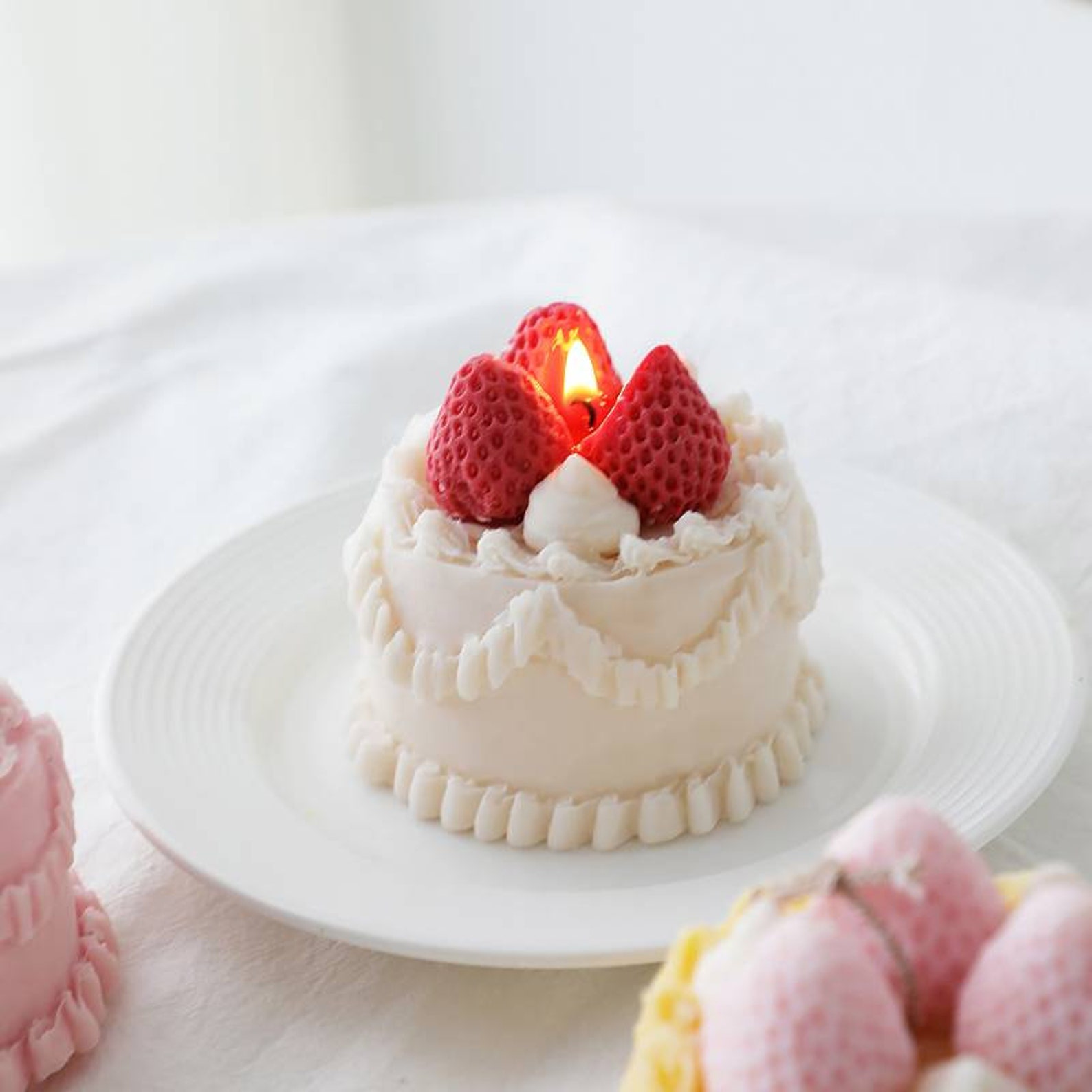 Strawberry Cake Candle Real Dessert Candle 100% Nature Soy - Etsy