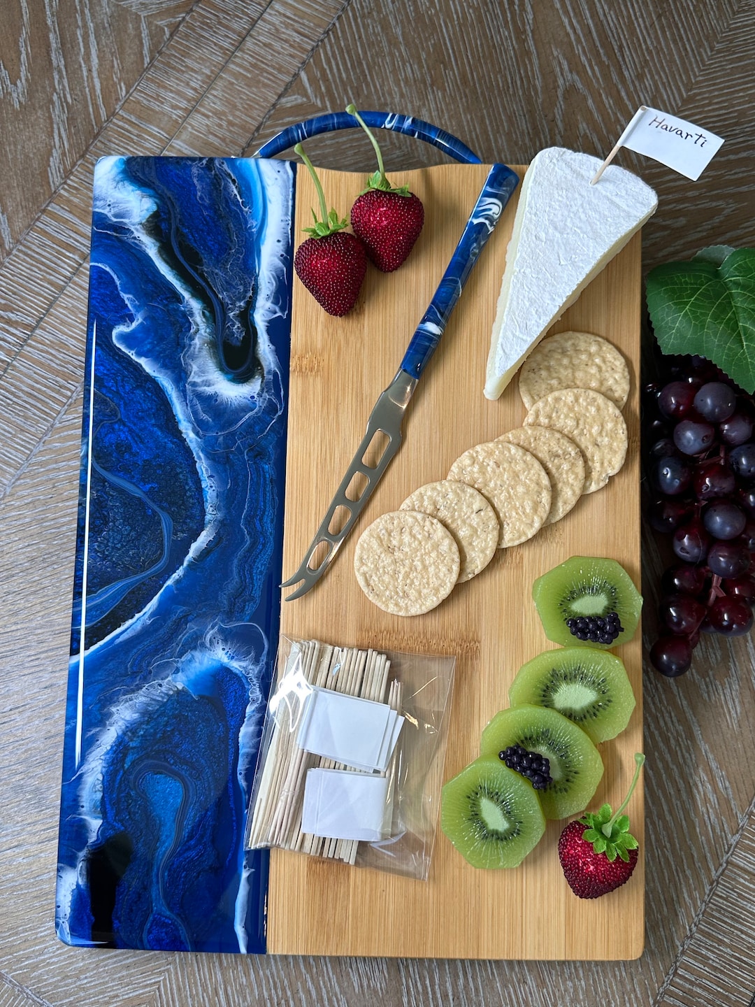 Resin Cheese Board, Charcuterie Board Gift Set, Blue Cheese Board ...