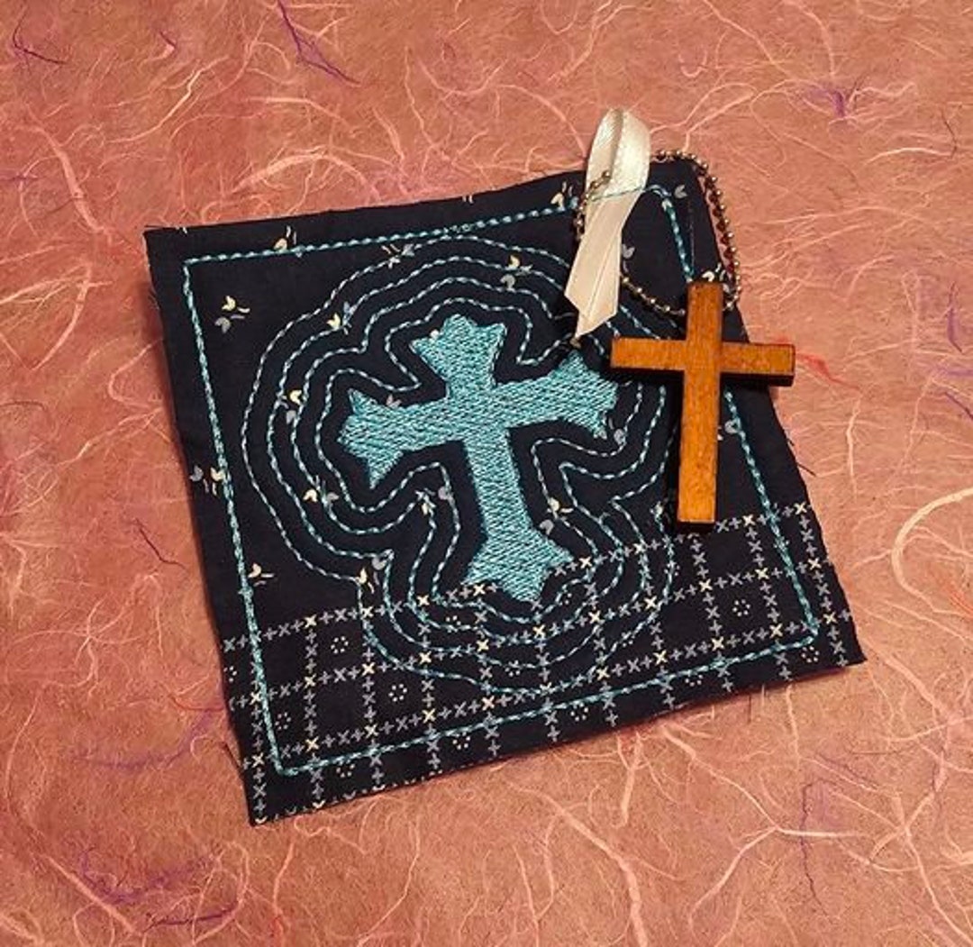 ITH, Pocket Prayer Quilt, Prayer Square, Cross - Etsy