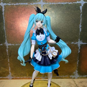 Hatsune Miku Princess AMP Alice Figure - Etsy Canada