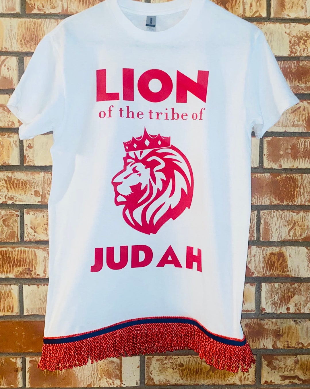 Lion of the Tribe of Judah | T-shirt W/fringes - Etsy