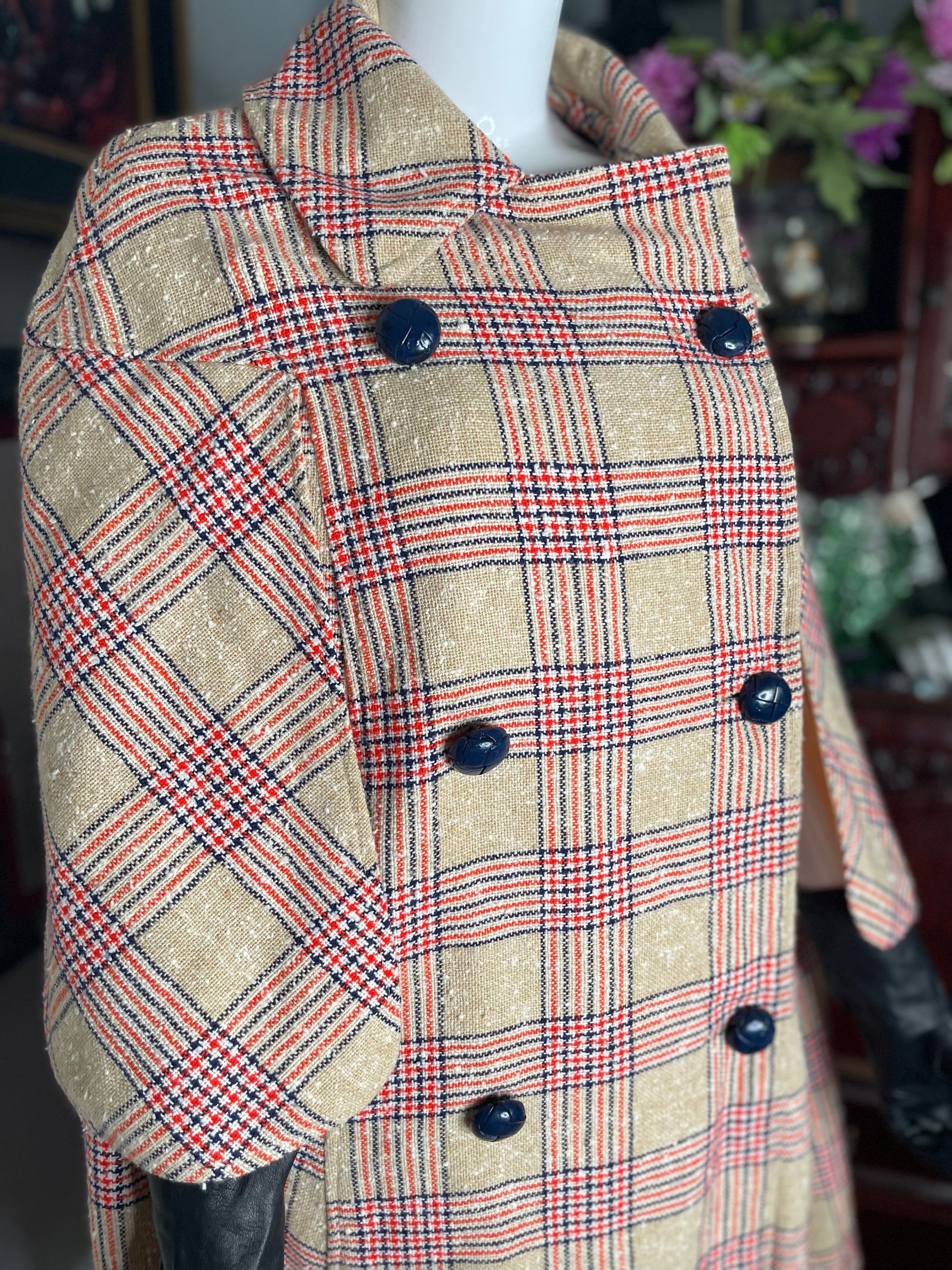 1960s queen of the Capes Plaid Cape London Fashion Country Place Mod - Etsy