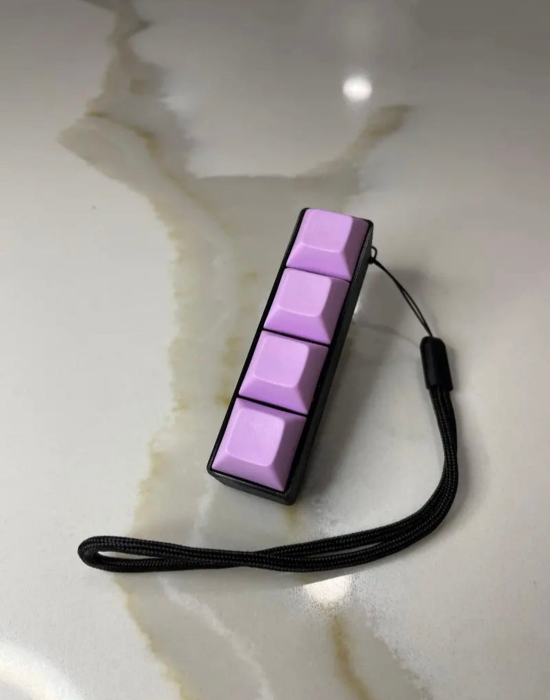 4 Key Keyboard Fidget Keychain - Etsy