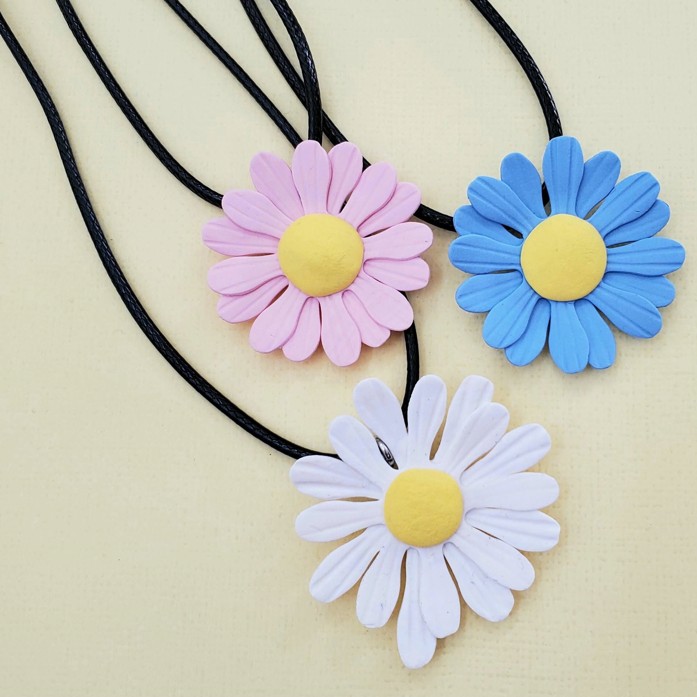 Daisy Polymer Clay Necklace - Polymer Clay Daisy Birth Flower - Polymer ...
