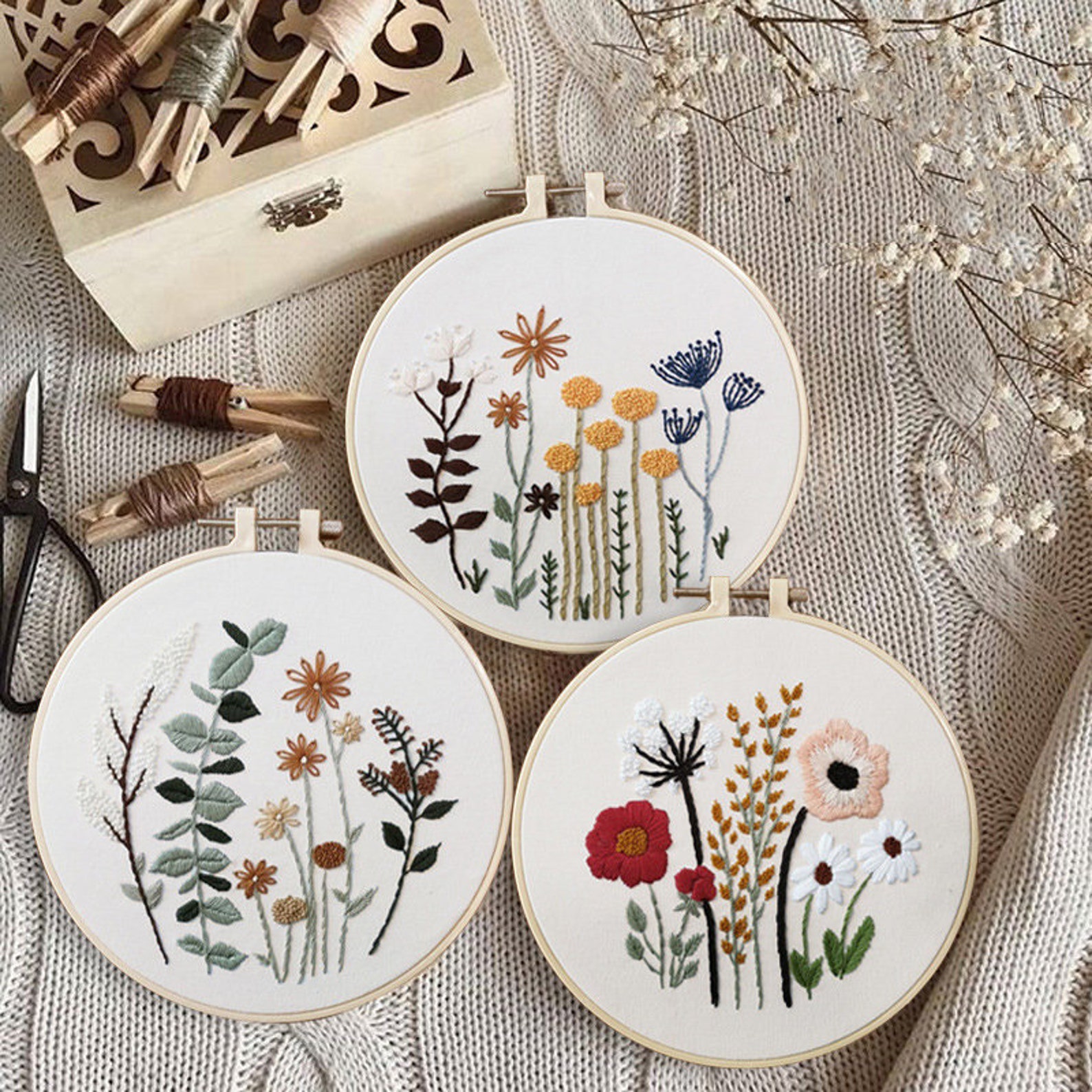 Meadow Flowers Embroidery Craft Kit With an Enchanting - Etsy UK